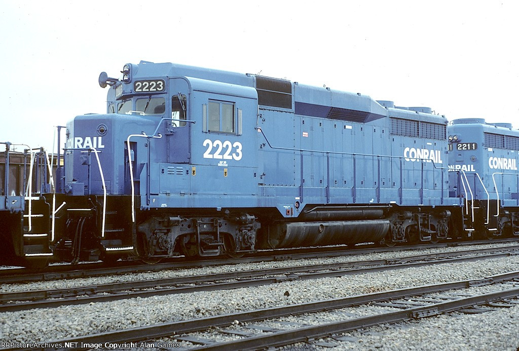 CR GP30 2223
